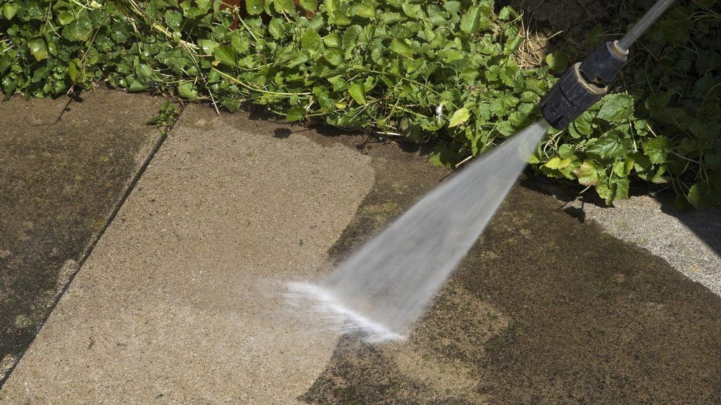 Powerwashing – Welsh Lawn Care